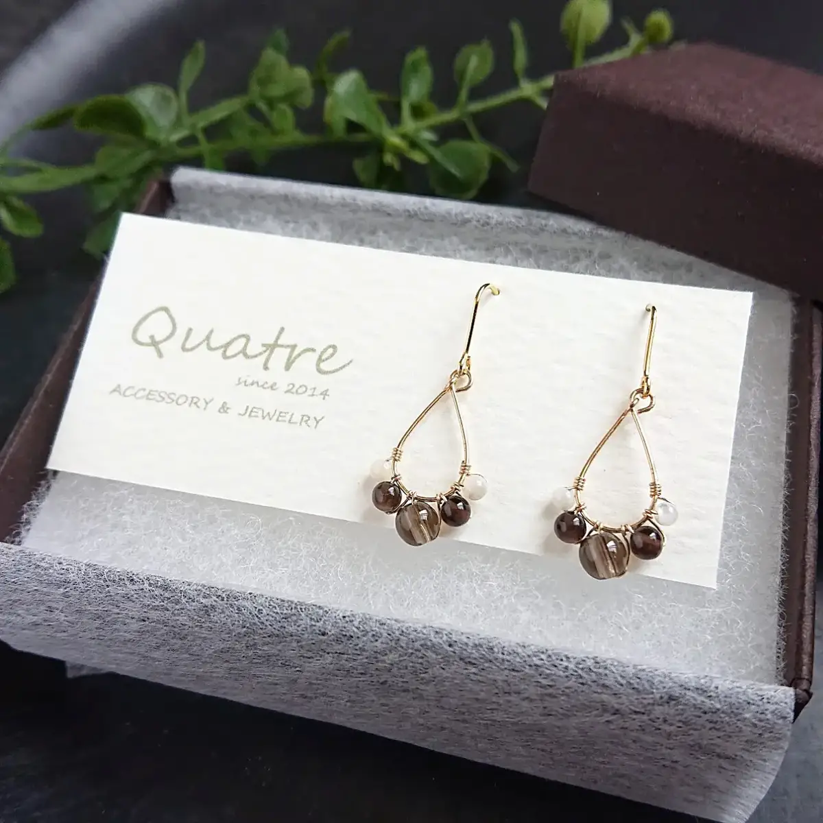 36％割引ホワイト系人気ブランドの ＊zaian＊様 クリスタルクォーツ テクスチャード クラウド シングルホール 各種パーツ 素材/材料 ...